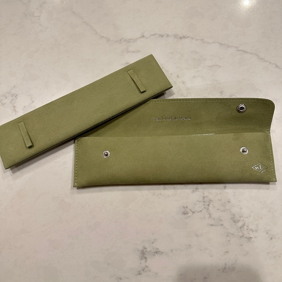 Van Cleef & Arpels | Jewelry | Van Cleef Arpels Braceler Travel Pouch ...
